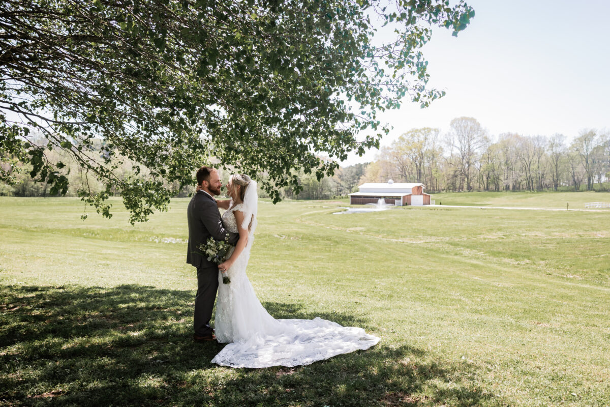Best 2026 Wedding Destinations in Tennessee | Full Weekends